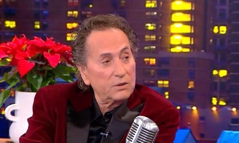 Χριστοδουλόπουλος: «Πλακώθηκε ο Πάριος με τον Βοσκόπουλο και τον ...